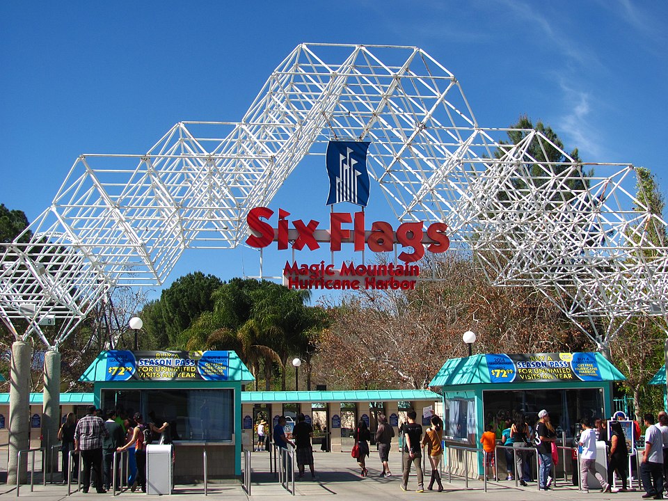 Six Flags Magic Mountain Height Requirements - All Rides | Tall to Ride